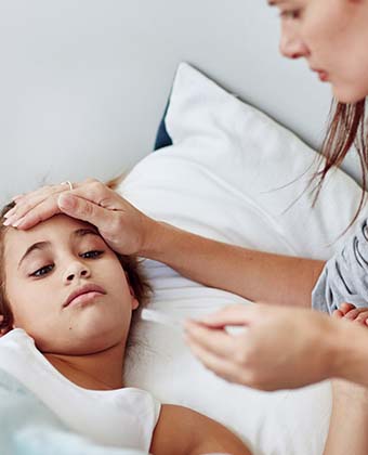 Comment varie ma rémunération si un enfant est malade ? | Nounou Assure