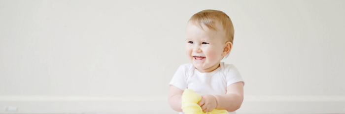 Rire de bébé : comment le stimuler ? - Nounou assure
